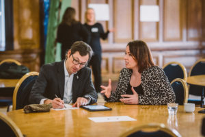 Jenni Field | Expert in Organisational Comms & Leadership